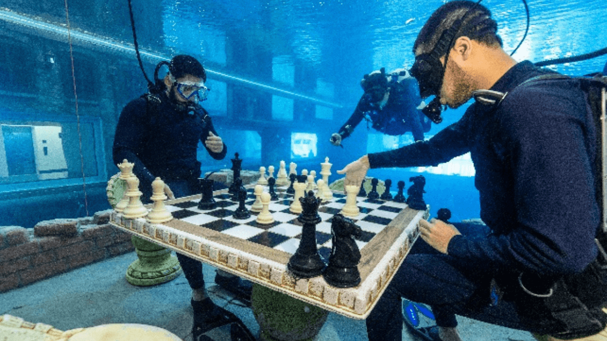 Deep Dive Dubai's Mind-Blowing Fusion: Chess in the Depths of the Ocean ...