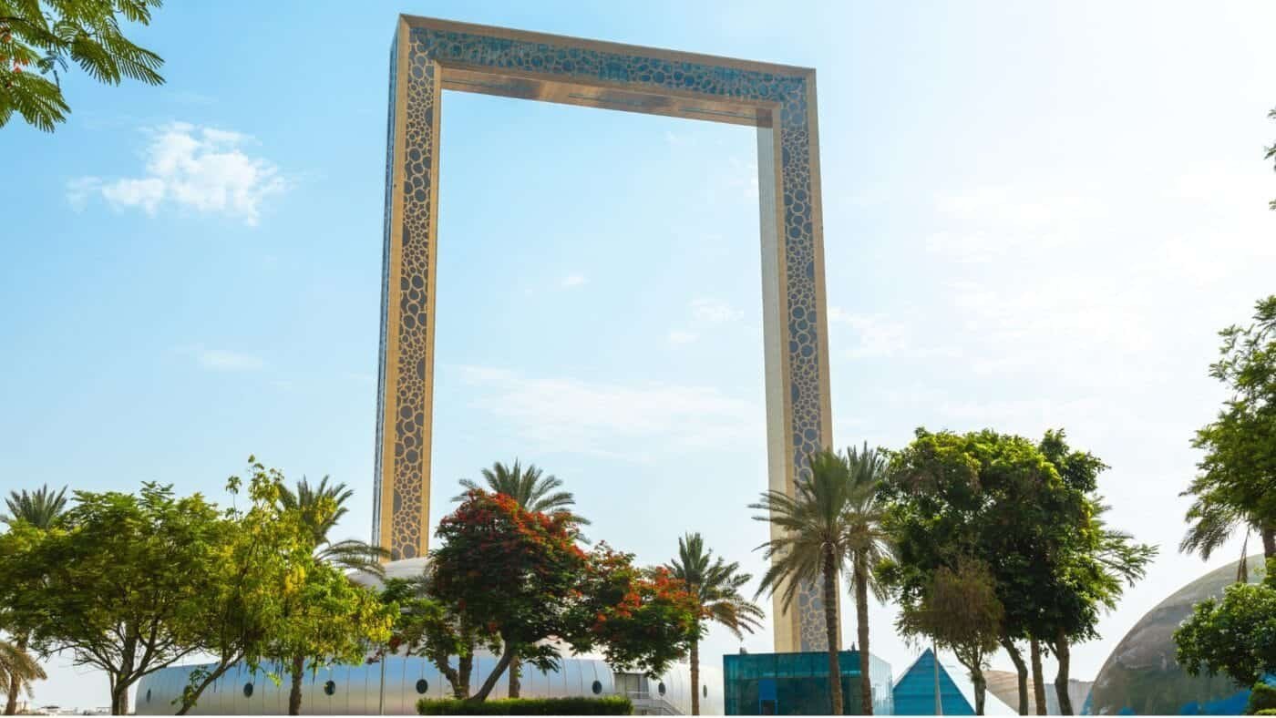Dubai Frame: Magnificent Frame Connecting History and Future